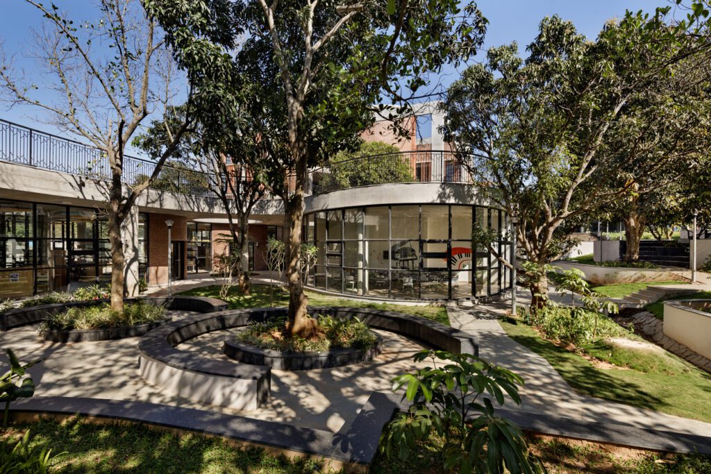 Euro School Bannerghatta / Vijay Gupta Architects (VGA) - GLSN - Global ...